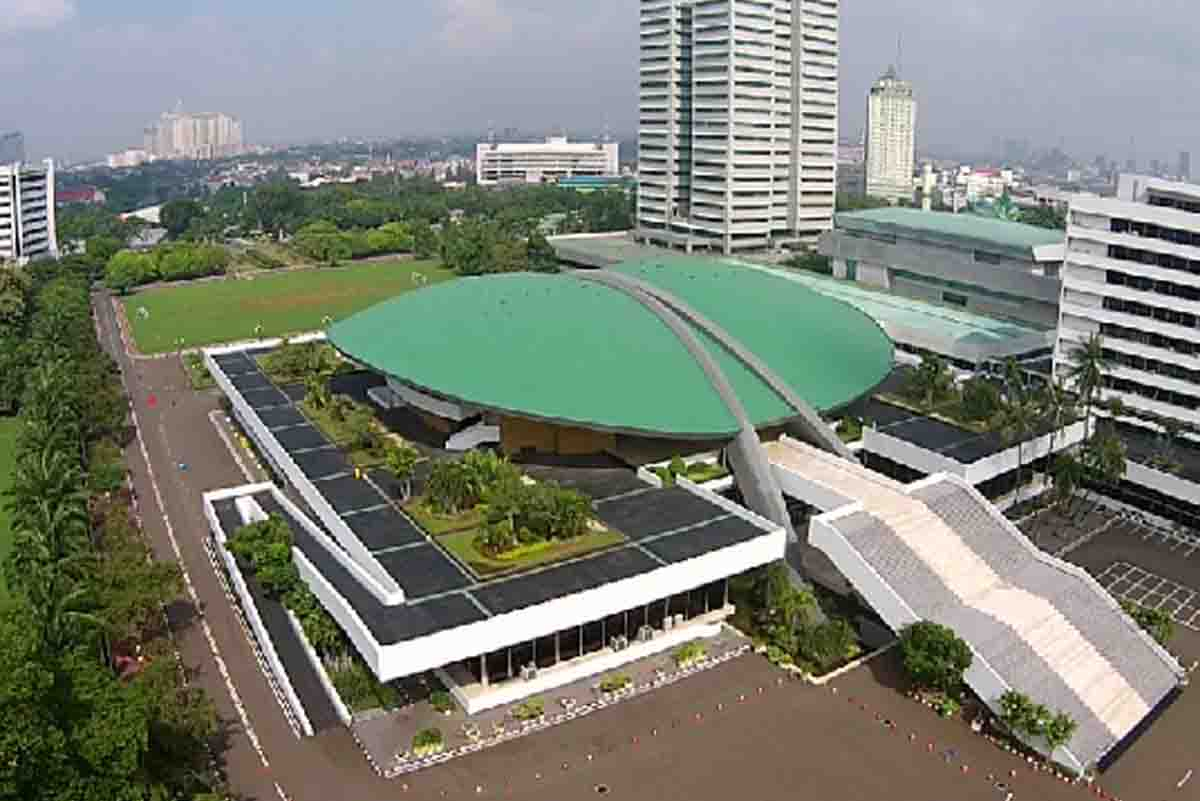 GoRiau - Ini Anggota DPR, DPD, MPR Termuda dan Tertua yang Dilantik ...