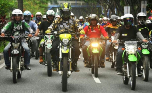GoRiau - Buntuti Bupati, Sejumlah Pejabat Inhu yang Ikut Trabas di ... GoRiau - Buntuti Bupati, Sejumlah Pejabat Inhu yang Ikut Trabas di ...