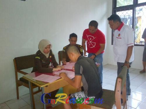 GoRiau - Terancam 15 Tahun Penjara, PPA Polres Inhu Limpahkan Berkas ...
