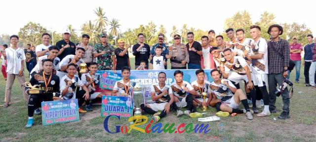 GoRiau - Turnamen Menebas Cup I Usai, Baskot FC Keluar Sebagai Juara