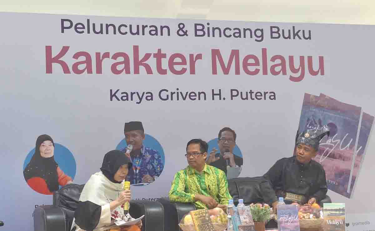 GoRiau - Griven H Putera Luncurkan Buku Karakter Melayu: Esai Budaya yang Menggugah Hati