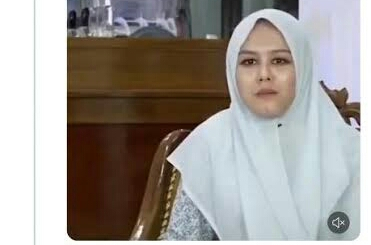 GoRiau - Ustazah Ponpes Lirboyo Ning Imaz Dihina dan Dilcehkan Seksual di Medsos
