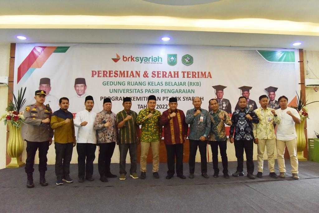 GoRiau - RKB Universitas Pasir Pengaraian dari Program CSR BRK Syariah Diresmikan Plt Gubri