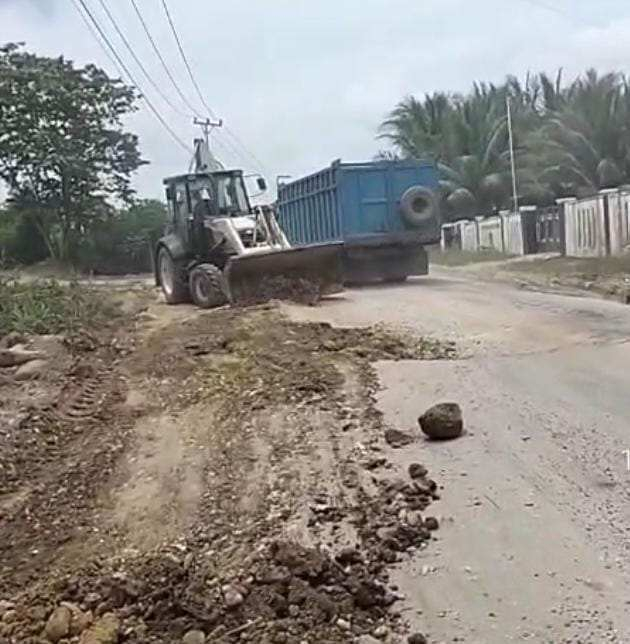 GoRiau - Beban Jalan Mahato-Manggala Makin Berat, UPT II PUPR PKPP Riau ...