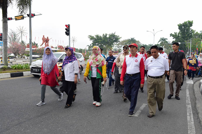 GoRiau - Ribuan ASN Pemprov Riau Ikut Jalan Santai, Syamsuar: Hidup ... GoRiau - Ribuan ASN Pemprov Riau Ikut Jalan Santai, Syamsuar: Hidup ...